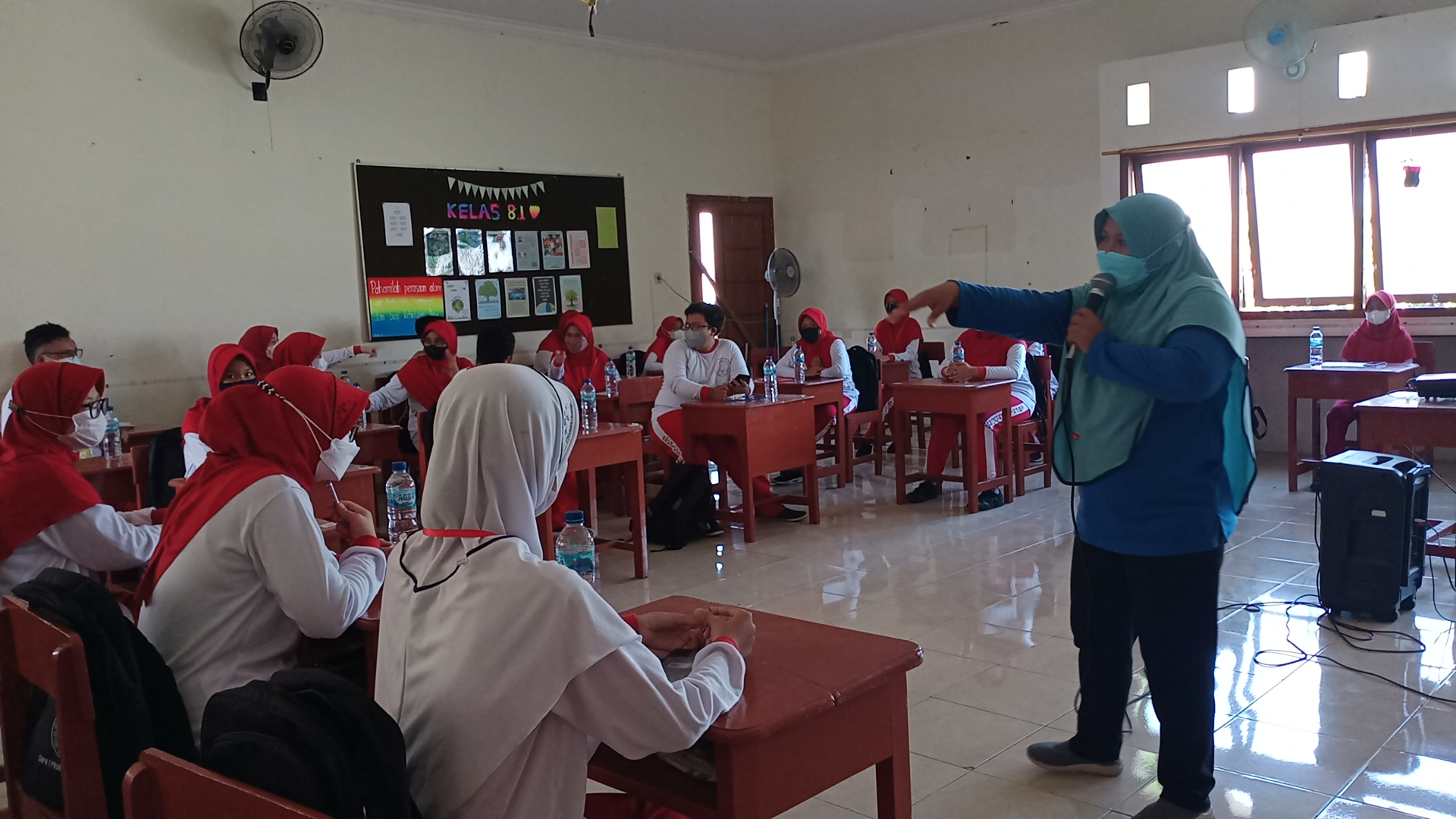 PROGRAM ROOTS AGEN PERUBAHAN PENCEGAHAN PERUNDUNGAN SMP NEGERI 1 ...